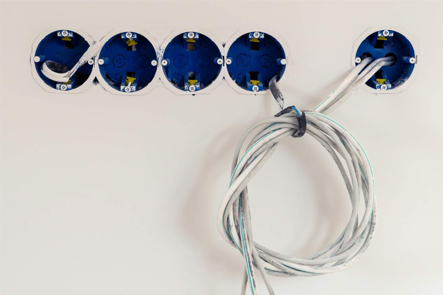 Spesifikasi dan Harga Connector Philips - Philips Bekasi