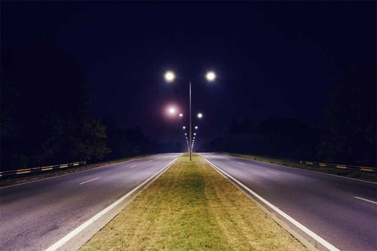 Lampu Jalan Philips 140 Watt BRP132: Benefit, Spesifikasi, dan Aplikasi